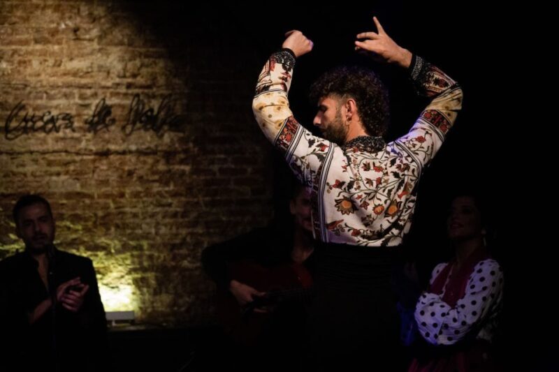 Madrid: La Cueva de Lola Flamenco Show Tickets with Drink - Who Will Love This Experience?