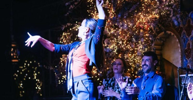 Madrid: Live Flamenco Show with Food and Drinks Options - The Venue: A Visual Feast