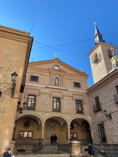 Madrid: Monastery of Descalzas Reales Tour with Tickets - The Artistic and Cultural Significance