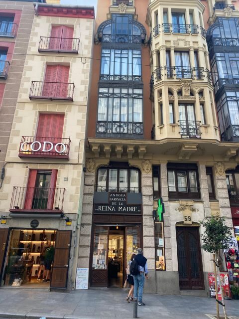 Madrid: Monastery of Descalzas Reales Tour with Tickets - The Living Tradition — An Active Convent