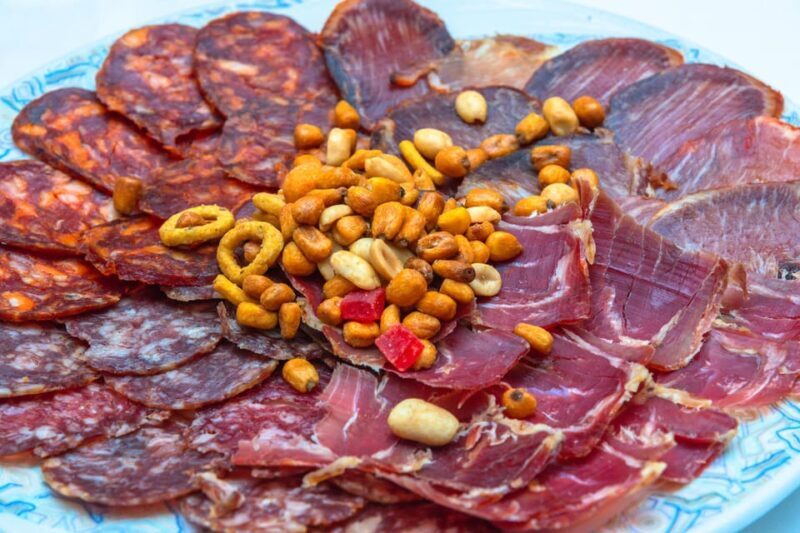 Madrid: Murder Mystery Dinner Experience - The Food and Drinks: A Taste of Spain