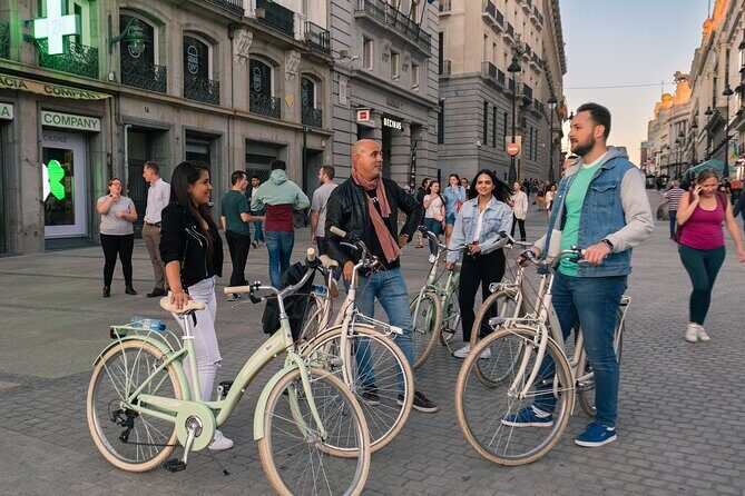 Madrid Night: Vintage Bike Tour Highlights with Optional Tapas - Food and Tapas: A Perfect Finish