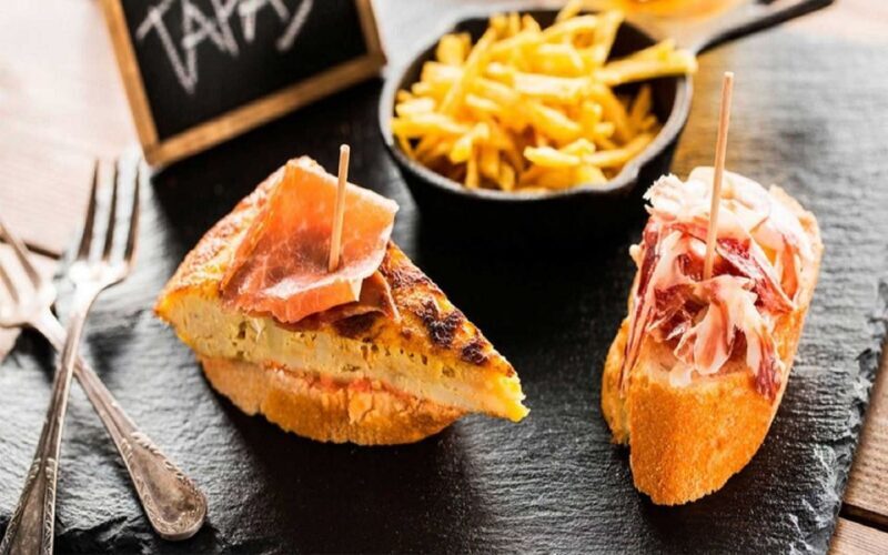 Madrid: Old Madrid Walking Food and Wine Tour - Itinerary Breakdown: Every Stop Tells a Story
