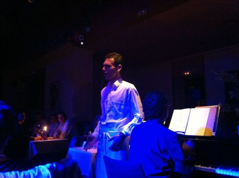 Madrid: Opera and Zarzuela Show and Dinner - The Atmosphere and Social Vibe