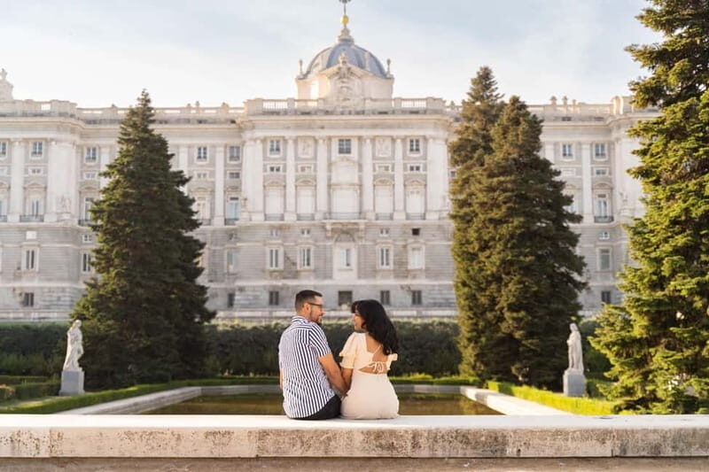 Madrid: Photoshoot for couples - Pricing and Value Considerations