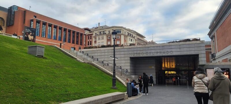 Madrid: Prado Museum Guided Tour Small Group - Key Points