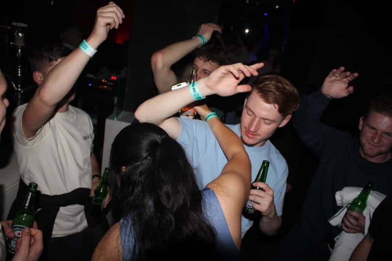 Madrid Pride: Speed Dating & Pubcrawl Tour Flirt & Party - Key Points