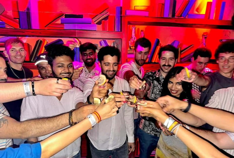 Madrid Pride: Speed Dating & Pubcrawl Tour Flirt & Party - What to Expect at the Beginning: Speed Dating and First Drinks