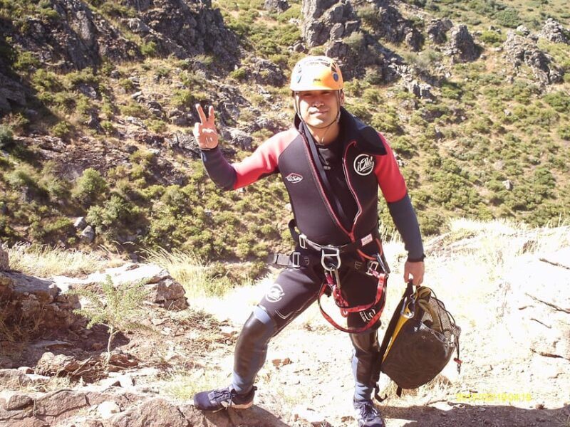 Madrid: Private Canyoning Adventure Tour with Transport - Who Is This Tour Perfect For?