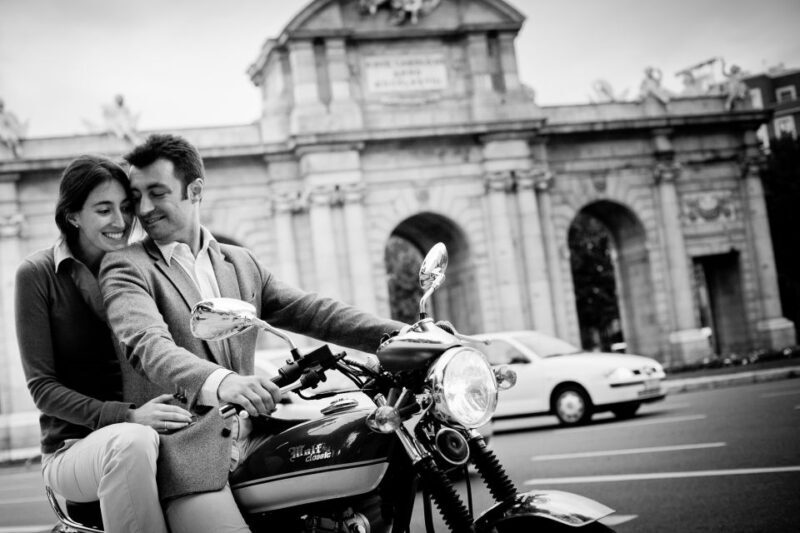 Madrid: Private Photo Shoot and Professional Images - What to Expect During the Photo Shoot