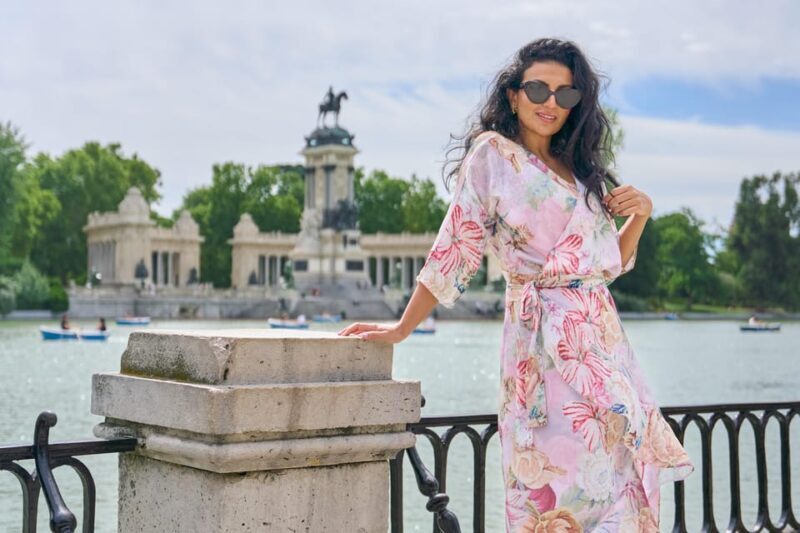 Madrid: Private Photoshoot at the Retiro Park - The Sum Up