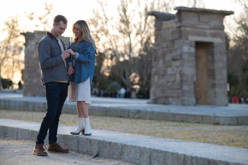Madrid: Private Photoshoot with a Professional Photographer - What to Expect in Terms of Logistics and Value