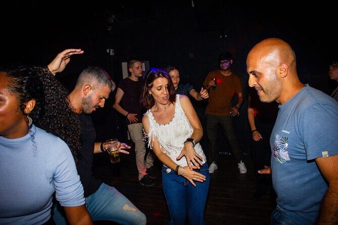 Madrid Pub Crawl with VIP Club Entrance - Who Should Book This Tour?