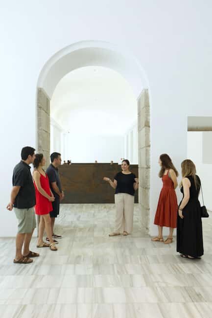Madrid: Reina Sofía Small Group Tour & Skip-the-line Entry - In Summary