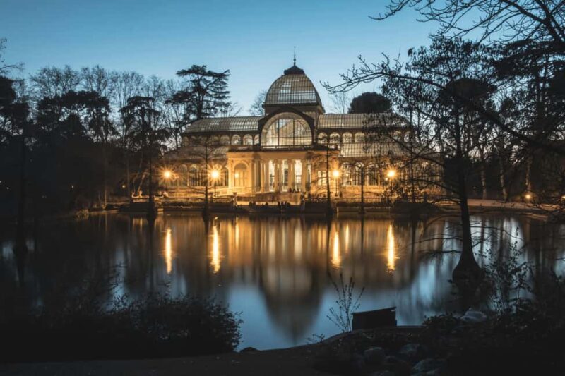 Madrid: Retiro Park Guided Walking Tour with Gourmet Tapas - The Value of Small-Group Tours & Expert Guides