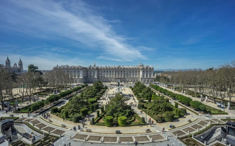 Madrid: Royal Palace Guided Tour with Skip-the-Line Entry - Authenticity and Guest Feedback