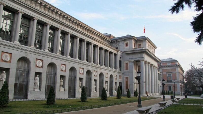 Madrid Royal Palace & Prado Museum + hotel pick-up & tickets - The Sum Up