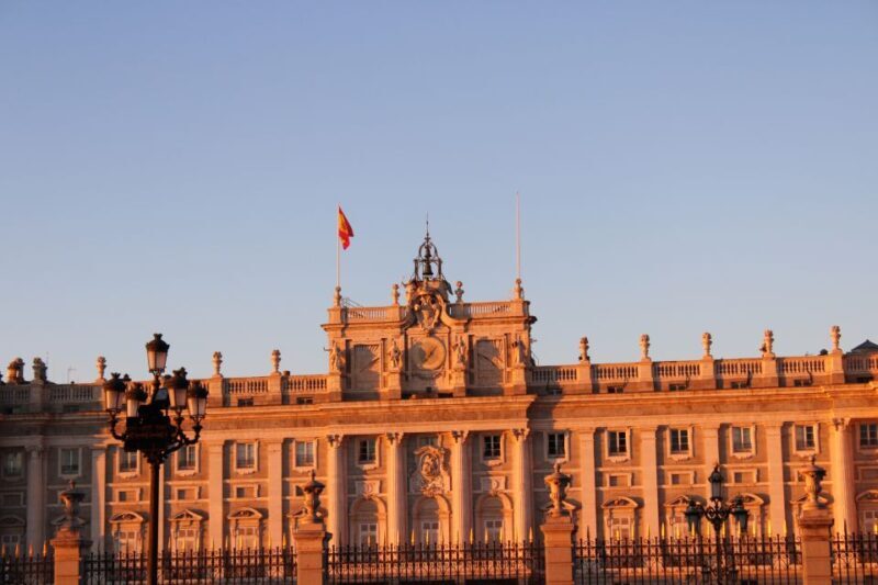 Madrid: Royal Palace Private Tour with Entry Ticket - Key Points