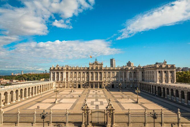 Madrid Royal Palace Private Tour with Skip-the-line Ticket - FAQs