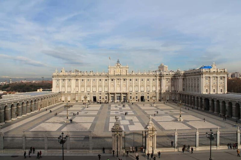 Madrid: Royal Palace Private Tour with Tickets - An In-Depth Look at the Royal Palace Private Tour