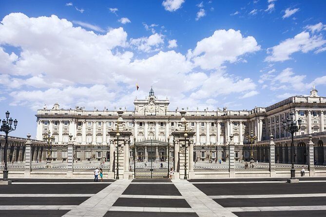 Madrid Sightseeing Tour with Royal Palace Skip the Line Ticket - A Deep Dive Into the Itinerary