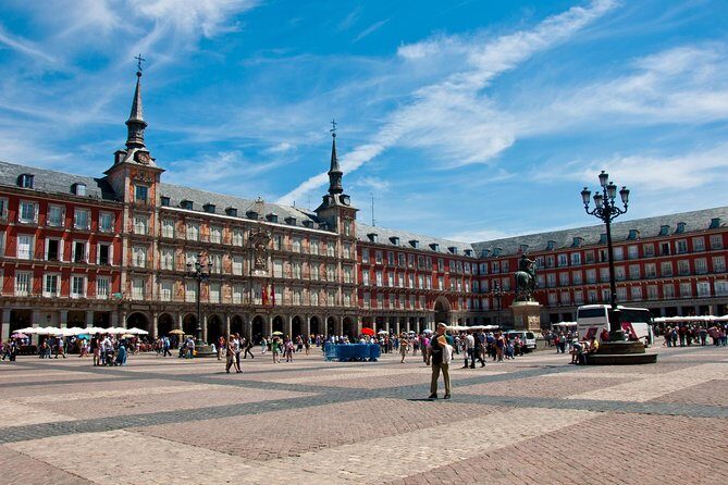 Madrid Sightseeing Tour with Royal Palace Skip the Line Ticket - How the Experience Comes Together