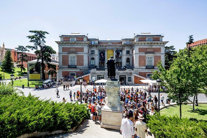 Madrid Sightseeing Tour with Royal Palace Skip the Line Ticket - Who Should Consider This Tour?