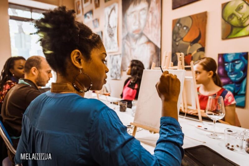 Madrid: Sip&Paint Workshop - Who Should Book This?
