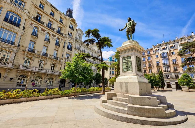 Madrid: Small-group historical walking tour - An in-depth look at the experience