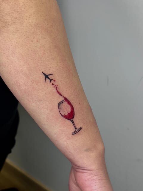 MADRID: SMALL TATTOO IN A PROFESSIONAL STUDIO - The Experience in Detail