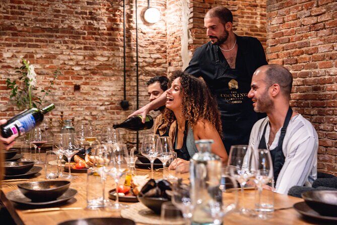 Madrid Spanish Omelet Cooking Class and Bottomless Wine brunch - Introduction: A Fun, Flavorful Madrid Experience