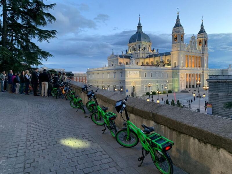 Madrid: Sunset and Night Lights Bike Tour - The Flow of the Tour
