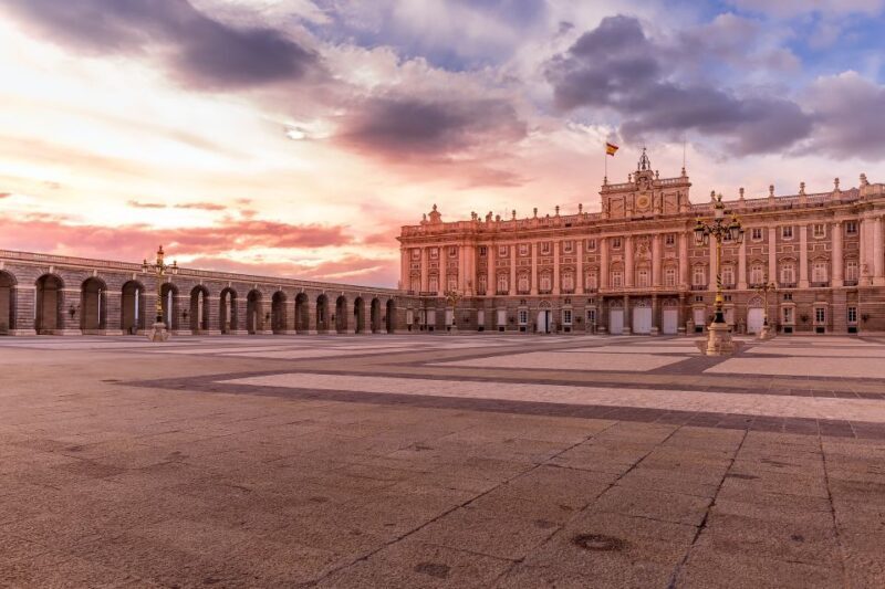 Madrid: Sunset Walking Tour with Optional Flamenco Show - An Introduction to Madrid’s Evening Charm