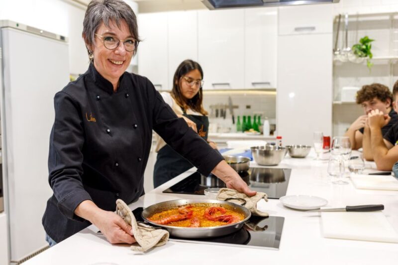 Madrid: Tapas & Paella Cooking Class with Expert Chef - Key Points