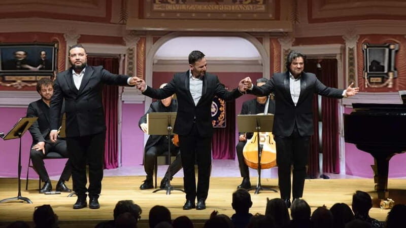 Madrid: The Three Tenors in Concert - The Venue: El Ateneo de Madrids Cátedra Mayor