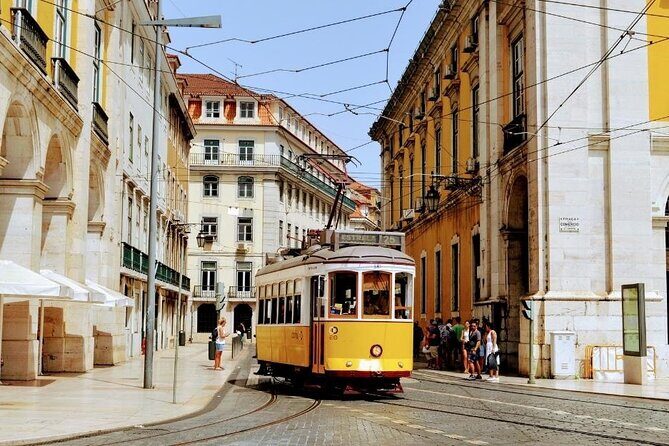 Madrid to Lisbon day trip up to 2 stops (Toledo and Merida) - FAQ