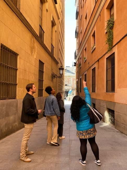 Madrid: Welcome to Madrid Guided Walking Tour - The Value of This Tour