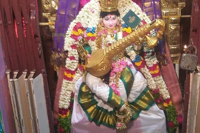 Madurai Rickshaw Ride Tour Unveil the Hidden Gems - The Majestic Meenakshi Amman Temple