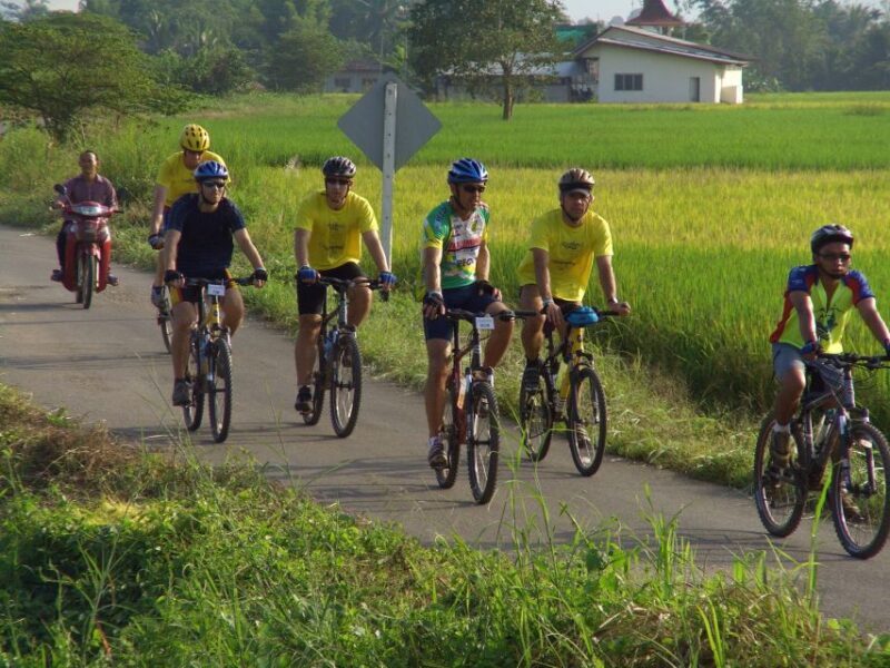 Mae Taeng Valley and Sticky Waterfalls Cycling Tour - Practical Considerations