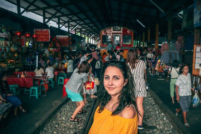 Maeklong Railway & Damnoen Saduak Floating Market Tour  Full Day - Authentic Experiences and Authenticity