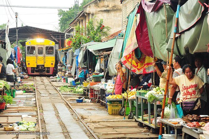 Maeklong Train Market & Damnoensaduak Floating Market Tour - What Could Be Better?