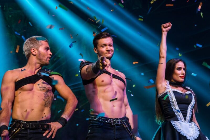 Magaluf: Pirates Reloaded Show Entry Ticket - The Atmosphere and Environment