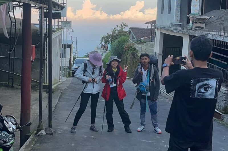 Magelang/Yogyakarta: Mount Merbabu Early Morning Hike - What the Reviews Say
