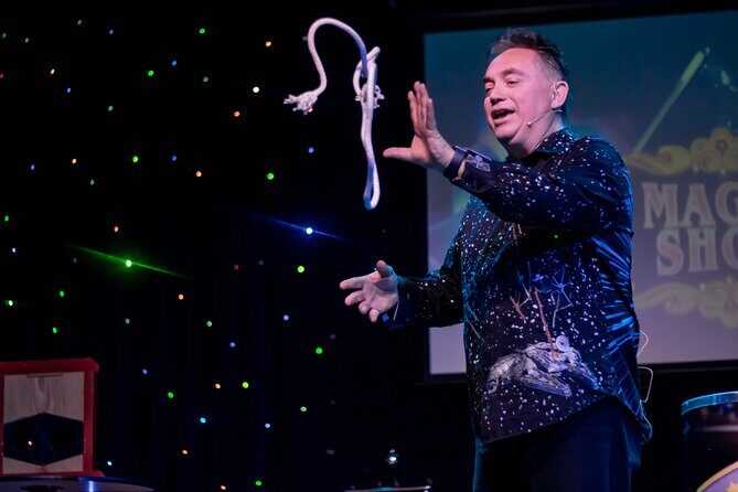 Magic & Comedy Show Starring Michael Bairefoot - A Closer Look at the Experience