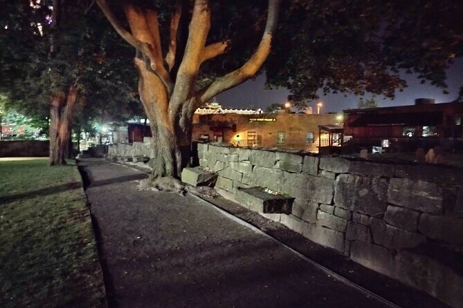 Magic Lantern Tour - The Sum Up: A Spooky, Informative Night in Salem
