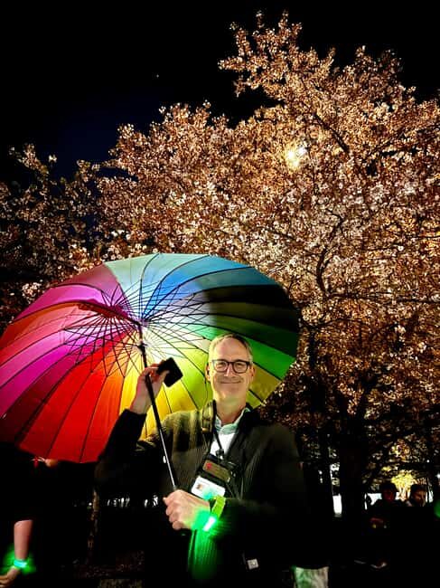 Magic LED Monuments Night Tour- Free snacks, LED Bracelets - Introduction: A Unique Way to See D.C. After Dark