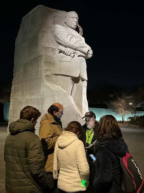 Magic LED Monuments Night Tour- Free snacks, LED Bracelets - Who Should Consider This Tour?