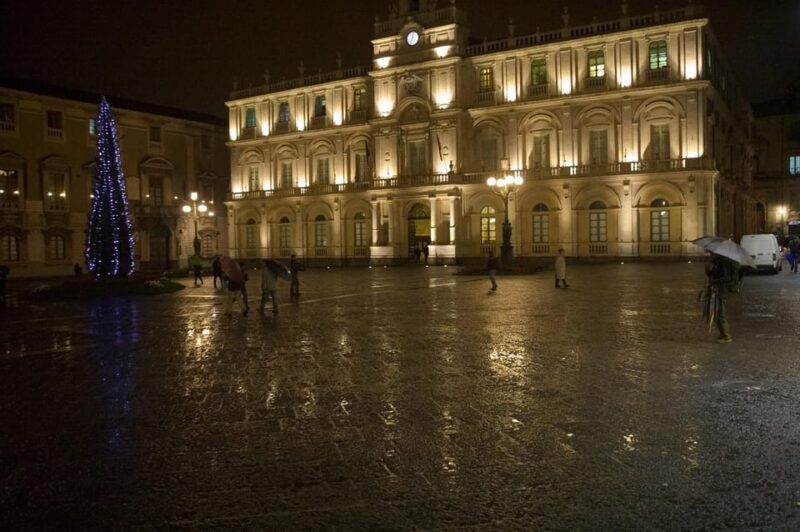Magical Christmas in Catania: Private Tour among Lights, Nativity Scenes and Sicilian Flavors - Visiting Iconic and Hidden Churches with Nativity Scenes