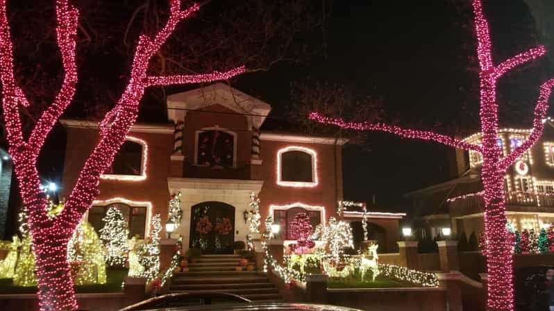 Magnificent Christmas Lights Tour of Dyker Heights Brooklyn - What’s Included and What’s Not