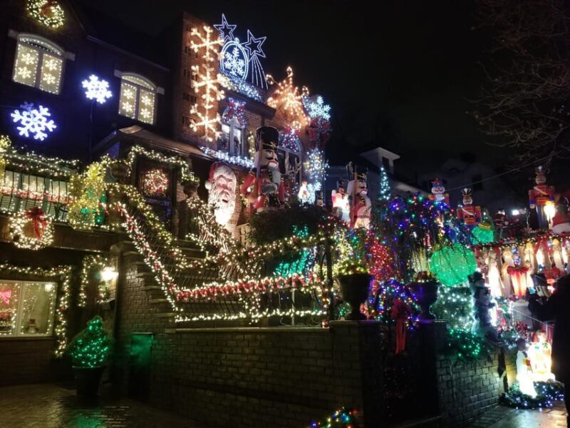 Magnificent Christmas Lights Tour of Dyker Heights Brooklyn - Authentic Experiences and Hidden Gems